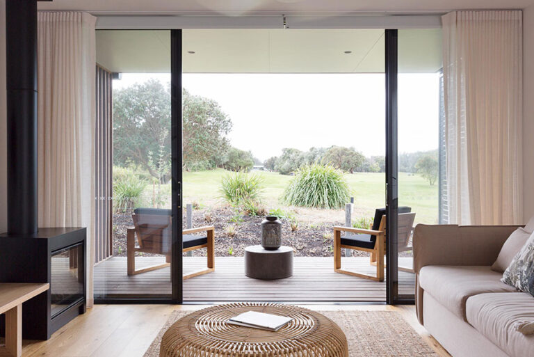 Residential Stacking Sliding Door | Vantage