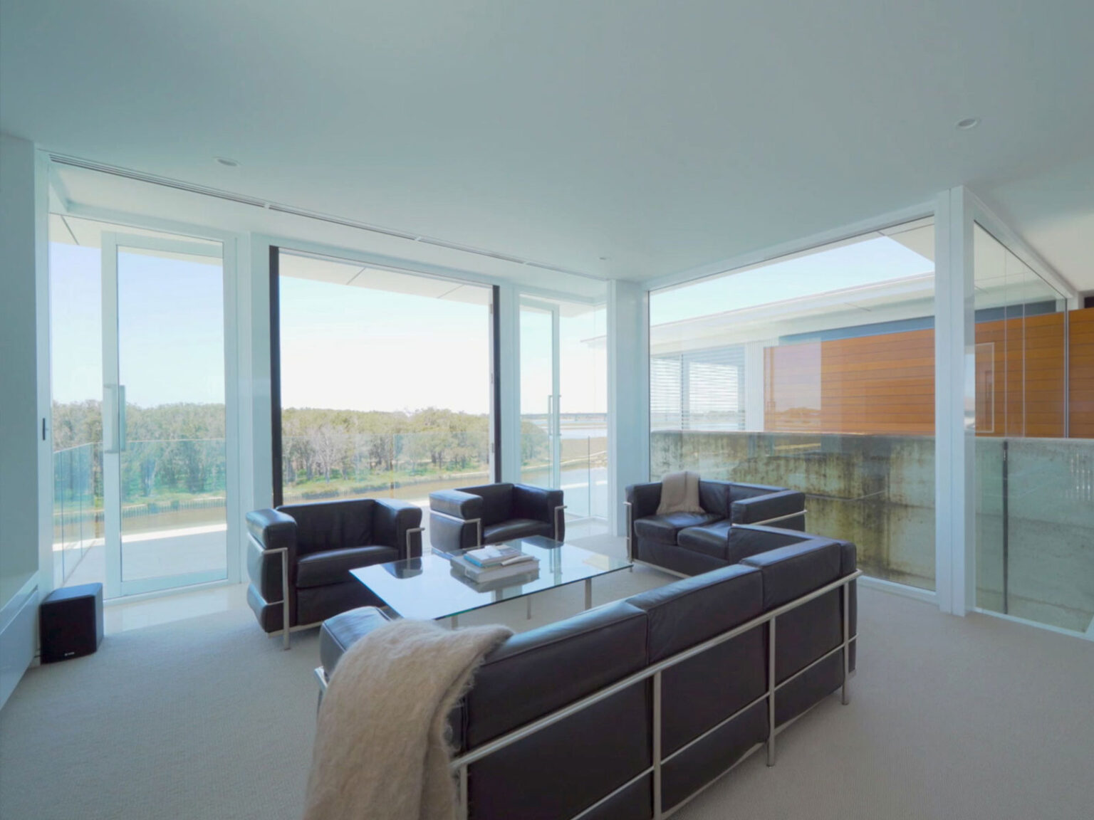 Double Glazed FrontGLAZE™ (150mm) | Elevate